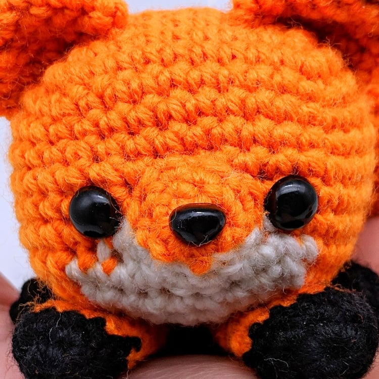 Cube Foxy Fox Amigurumi Pattern